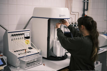 Sample Preparation and Characterisation Laboratories • Planetary ...